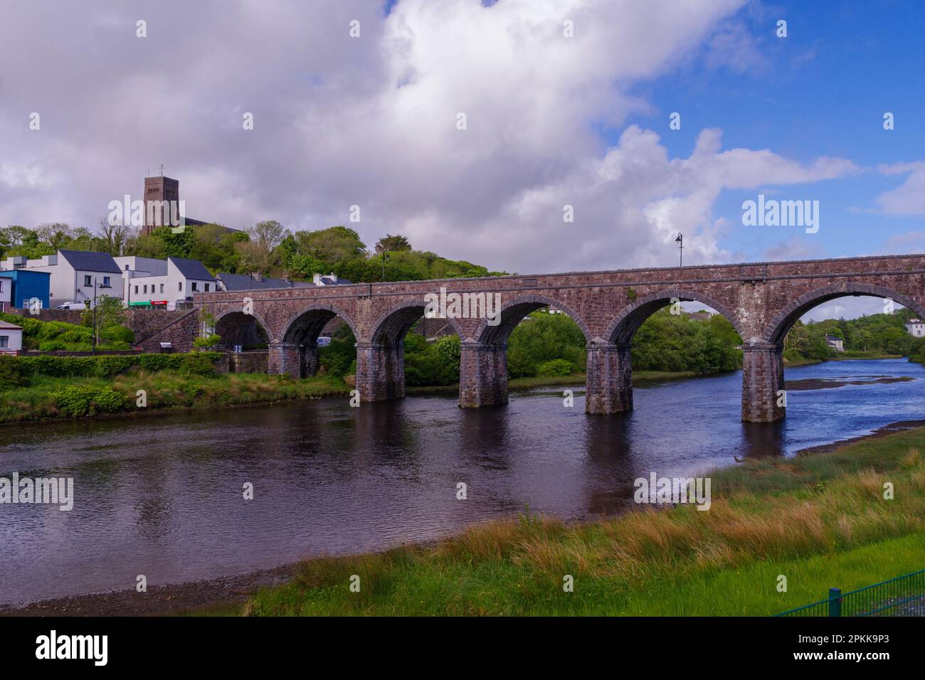 Old Stone bridge in Ireland Stock Photo - Alamy