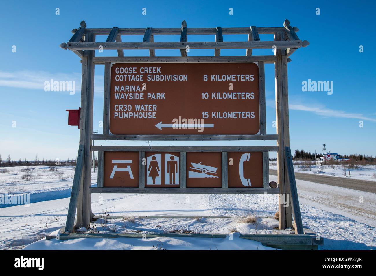 Westbound location sign on Kelsey Boulevard in Churchill, Manitoba ...