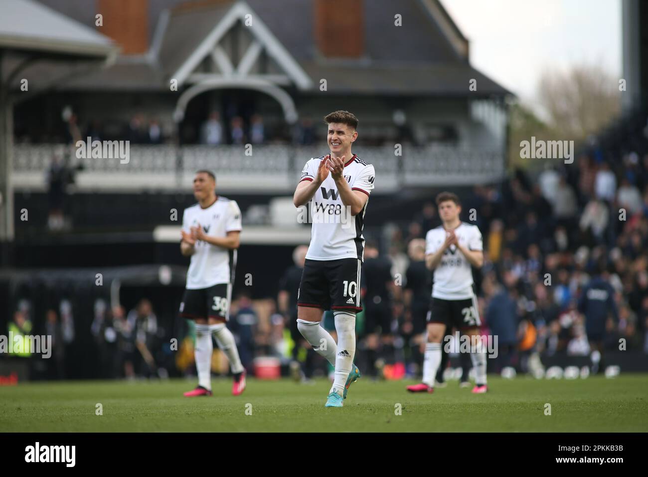 London, UK. 08th Apr, 2023. Captain Tom Cairney of Fulham thanks the ...