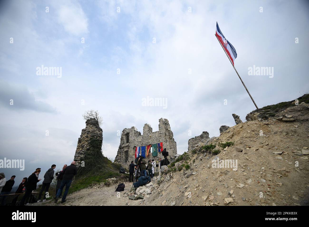 At the medieval fortress of Kostelgrad, the 500th Kostel Easter Pistol ...