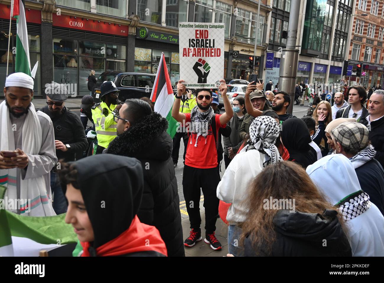 Israel Embassy, London, UK. 8th April 2023. Palestinian solidarity ...