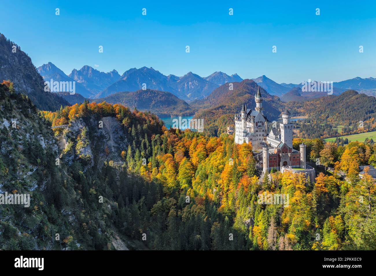 Neuschwanstein Castle, Schwangau, Allgau, Swabia, Bavaria, Germany ...