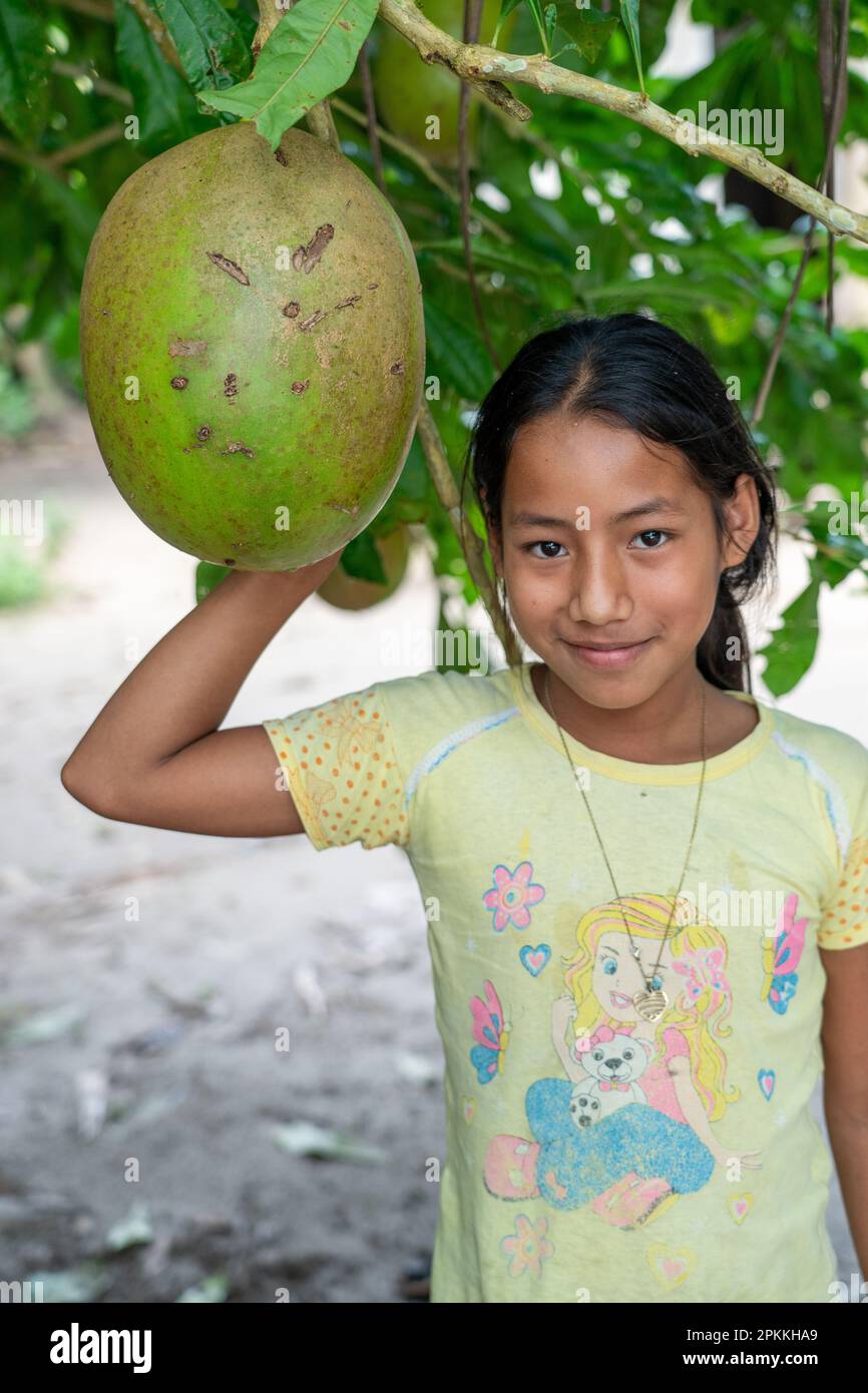 Faces of Peru: Ribeernos of the Amazon Stock Photo - Alamy