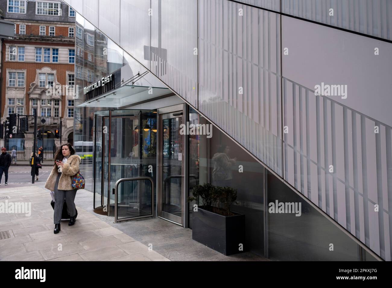 Architectural optical illusion building with peculiar angles M By ...