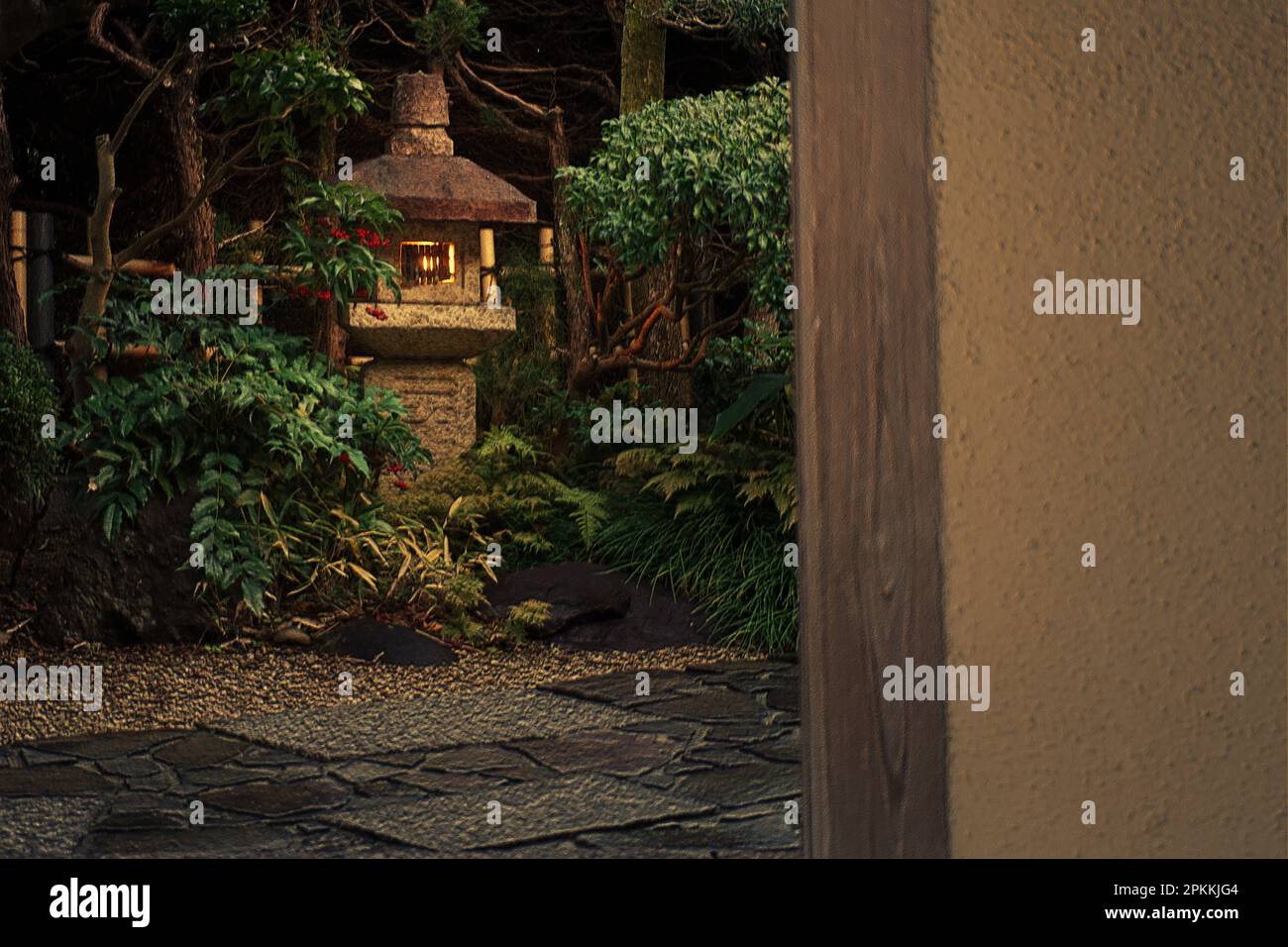 Japanese latern in a front yard Stock Photo - Alamy