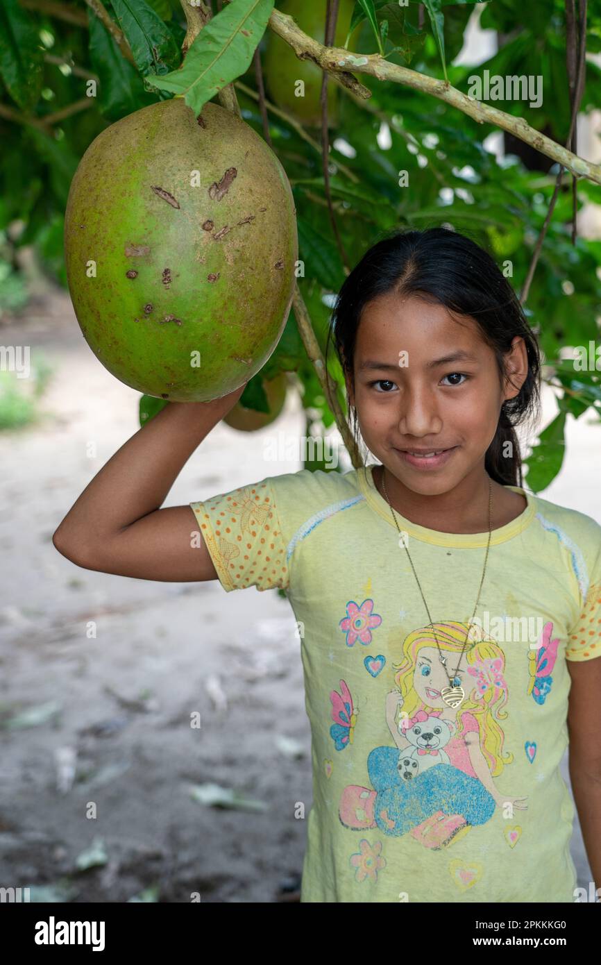 Faces of amazonian children hi-res stock photography and images - Alamy