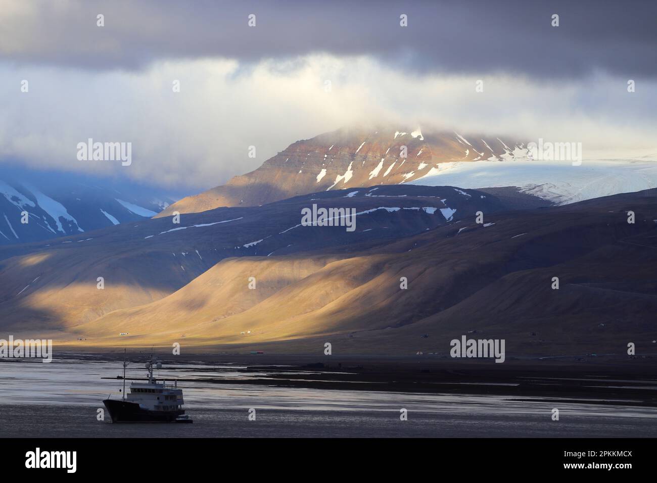 The mountains of Svalbard from Longyearbyen, Norway, Scandinavia ...