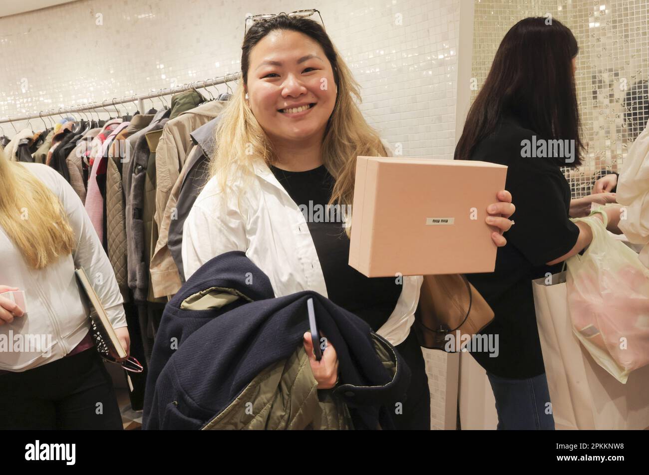 Kelly chan hi-res stock photography and images - Alamy