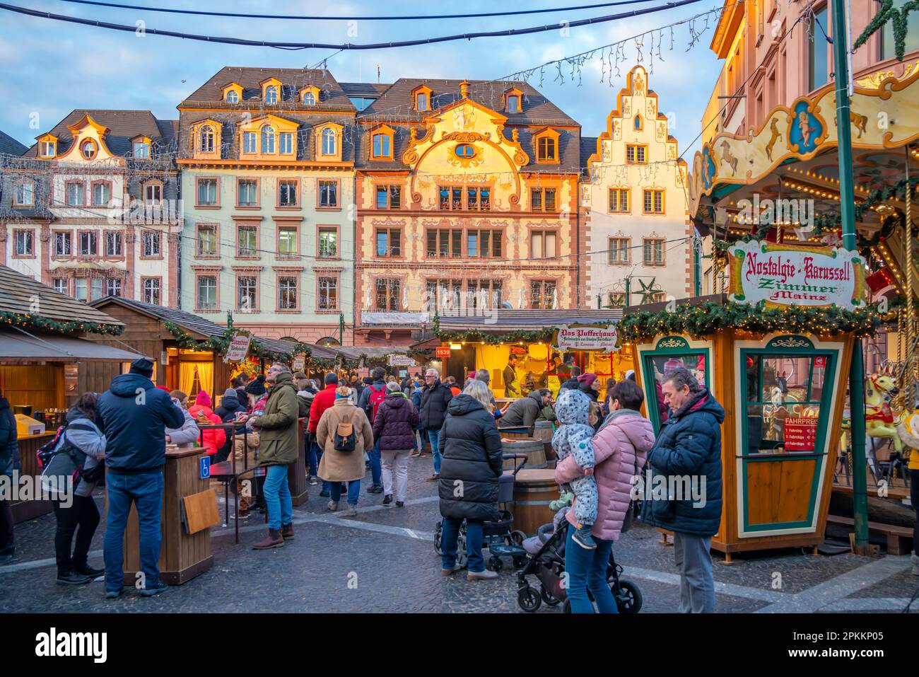 Mainz germany market square hi-res stock photography and images - Alamy