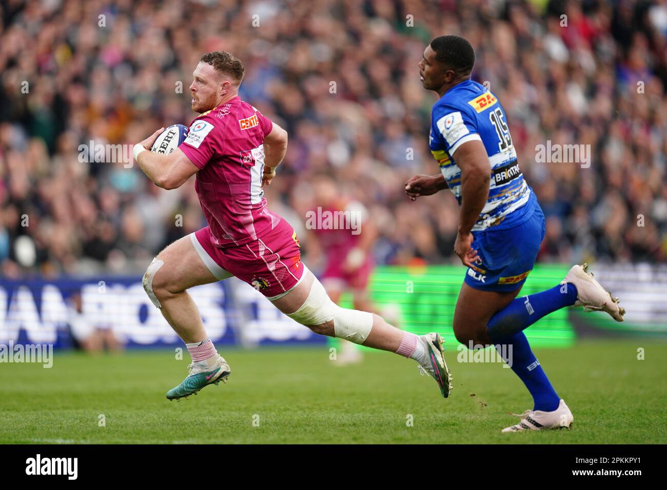 Exeter Chiefs’ Sam Simmonds breaks away to score their sides fourth try ...
