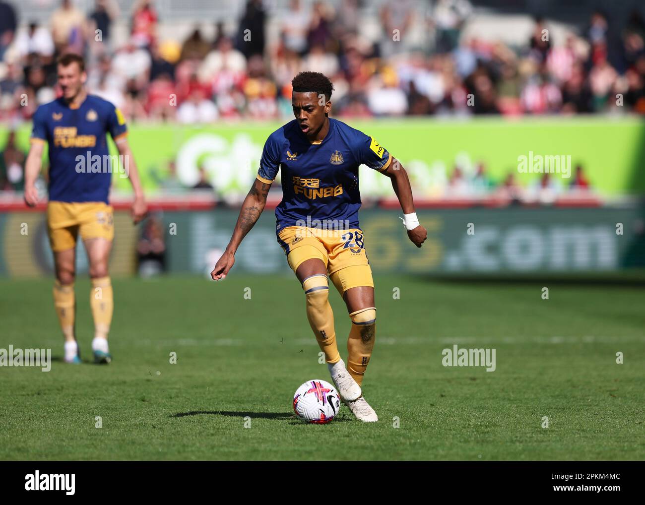Newcastle united april 2023 willock hi-res stock photography and images ...