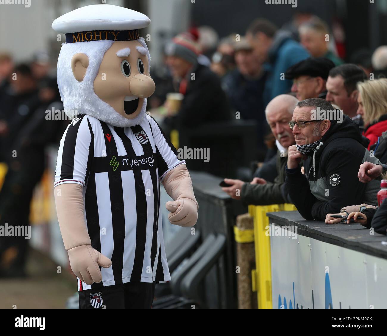 Hartlepool united mascot hi-res stock photography and images - Alamy