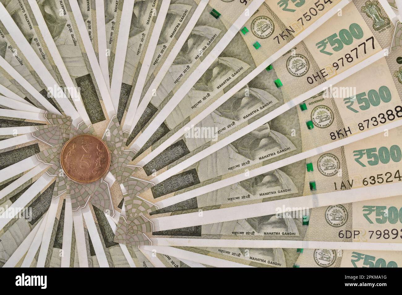 Indian currency bank note texture background Stock Photo - Alamy