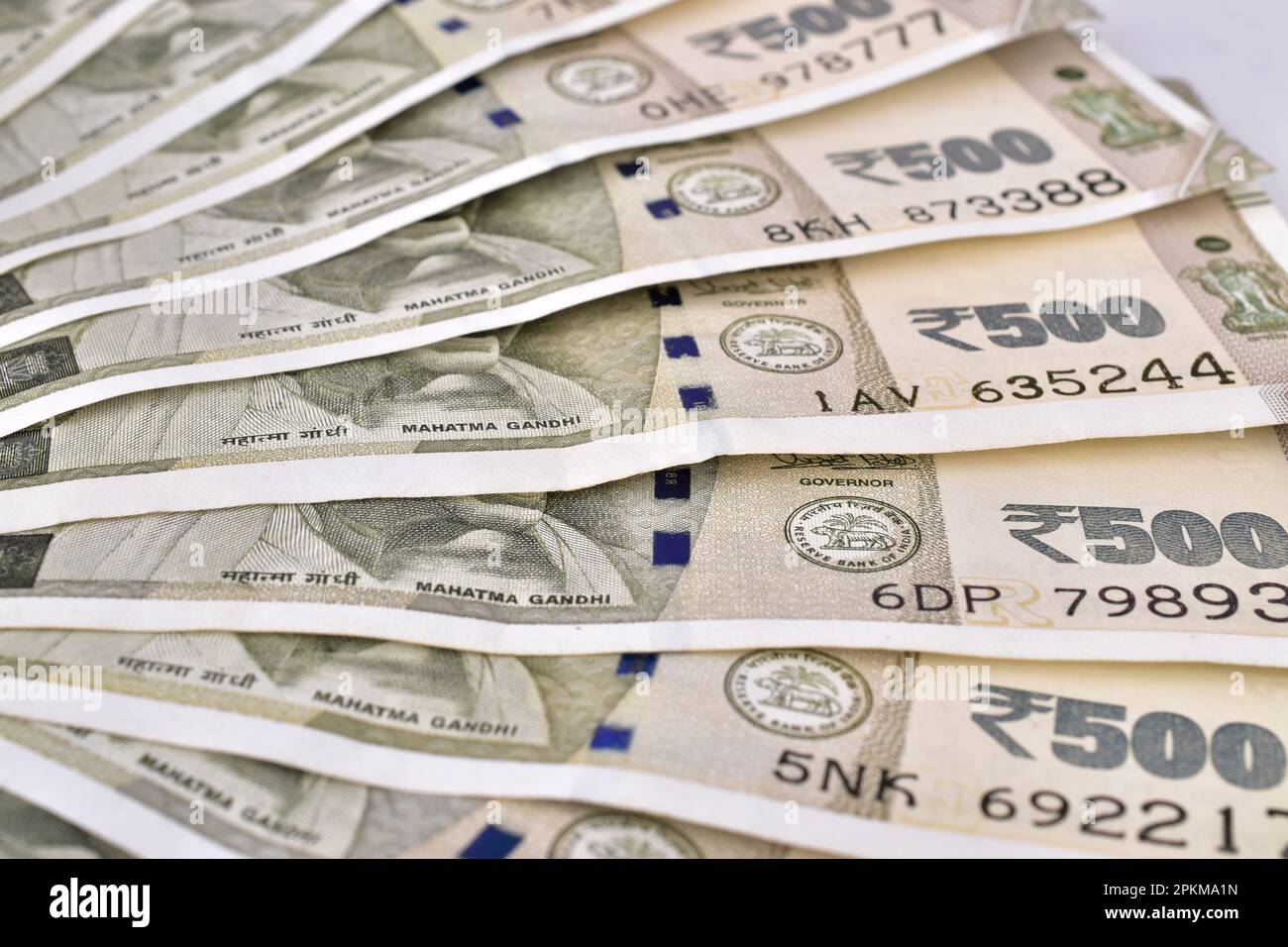 closeup of 500 rupees note of indian currency Stock Photo - Alamy