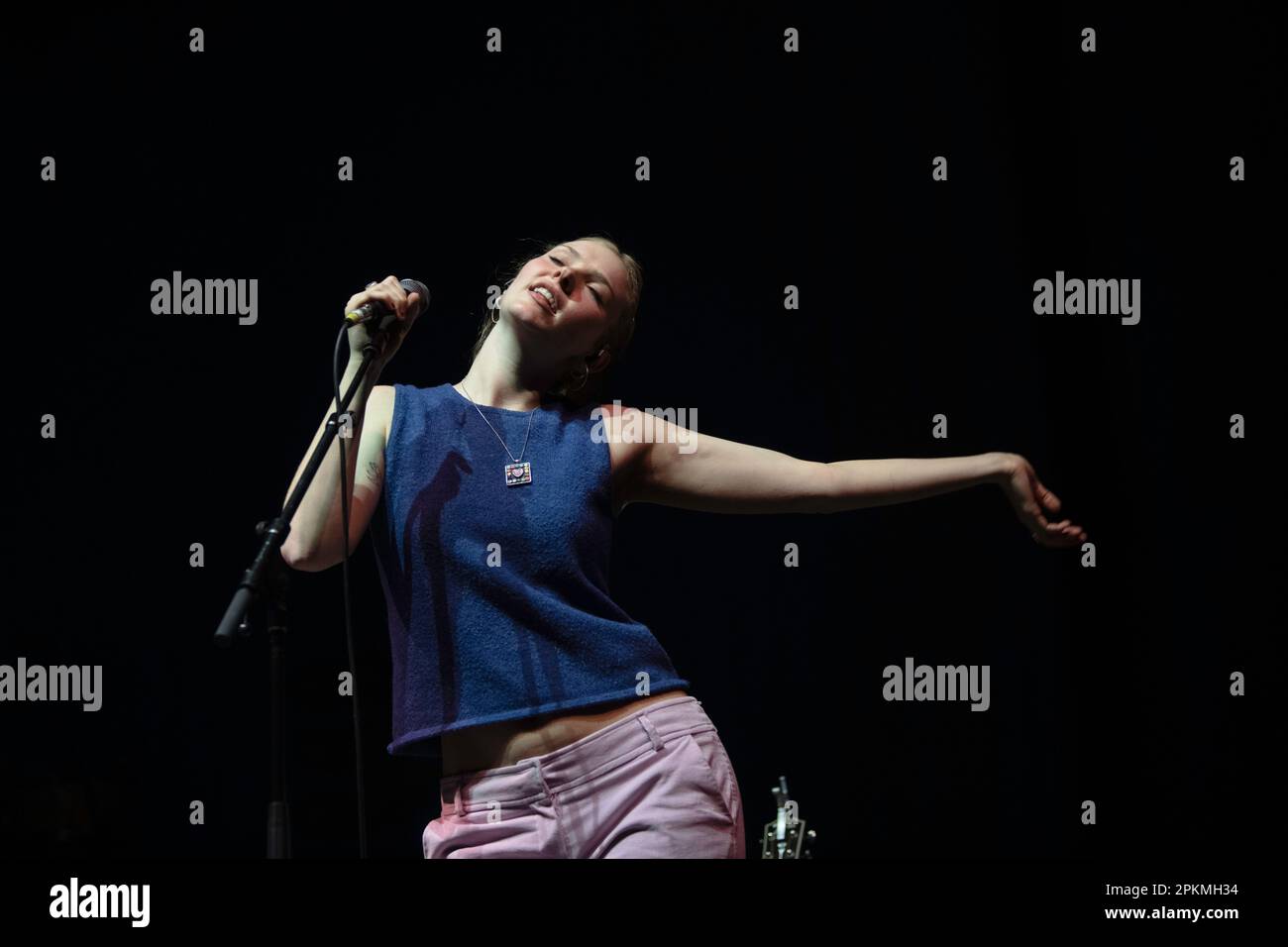 Harriette, american singer, performing at the Tempodrom in Berlin, as ...