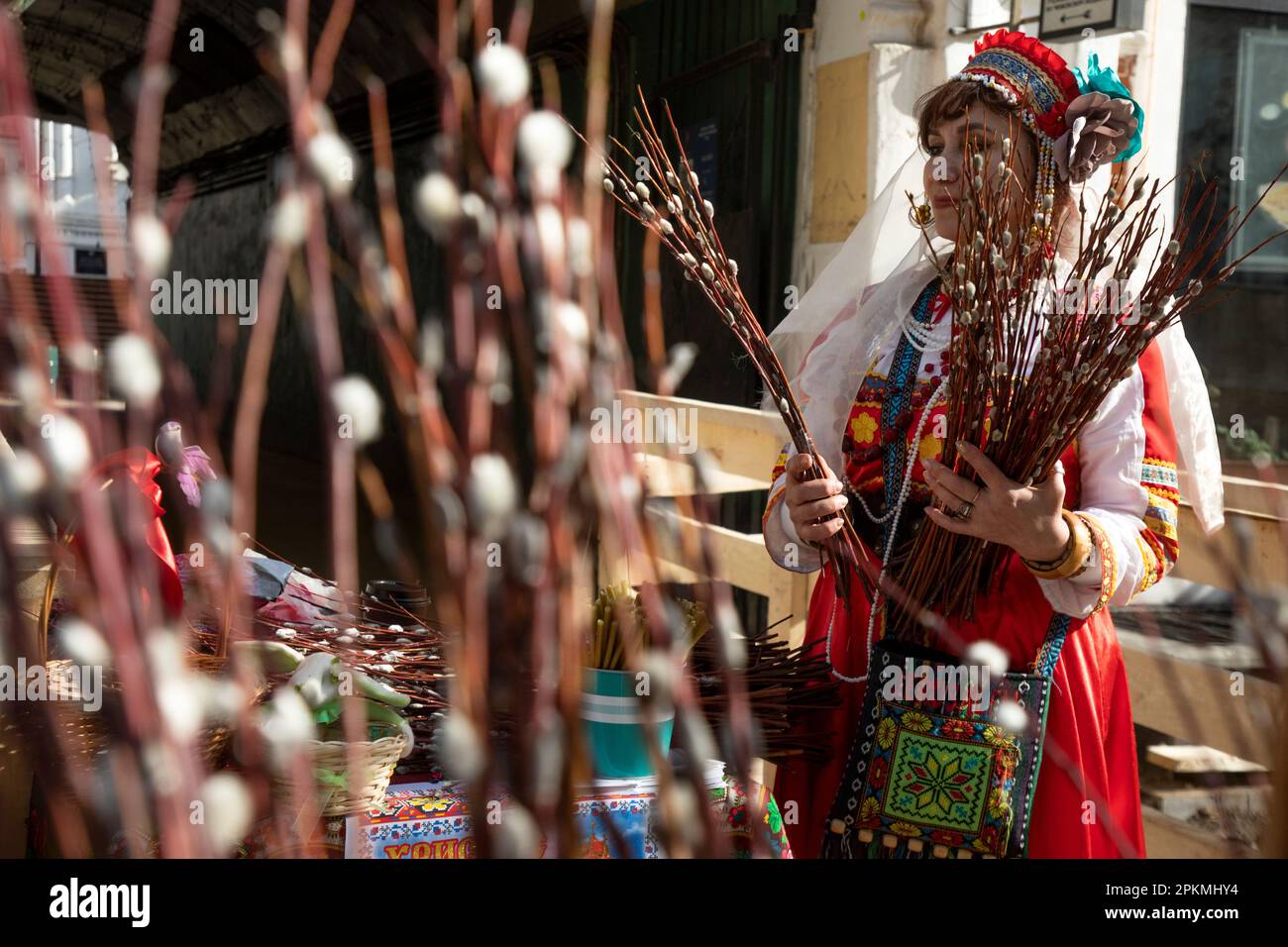 Moscow, Russia. 8th of April, 2023. Sale of willow twigs with budding ...