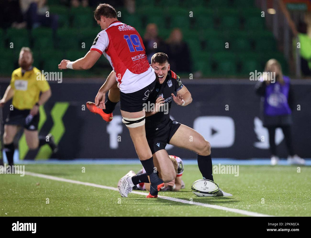 Glasgow Warriors' Tom Jordan celebrates scoring their side's fourth try ...