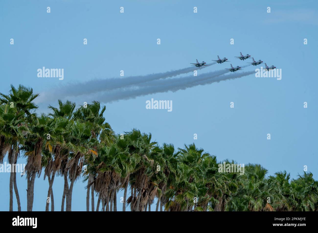 The United States Air Force Air Demonstration Squadron "Thunderbirds ...