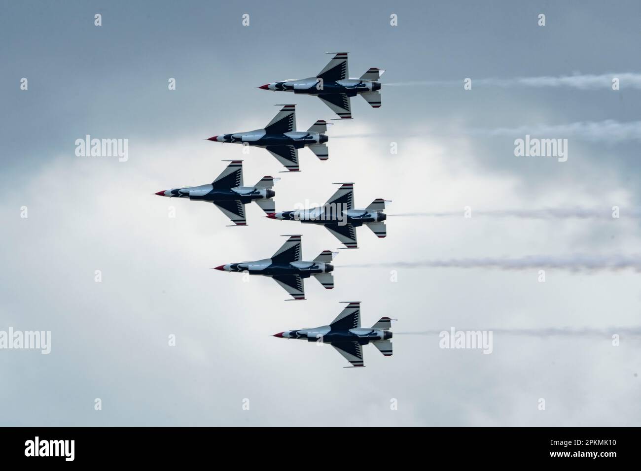 The United States Air Force Air Demonstration Squadron "Thunderbirds ...