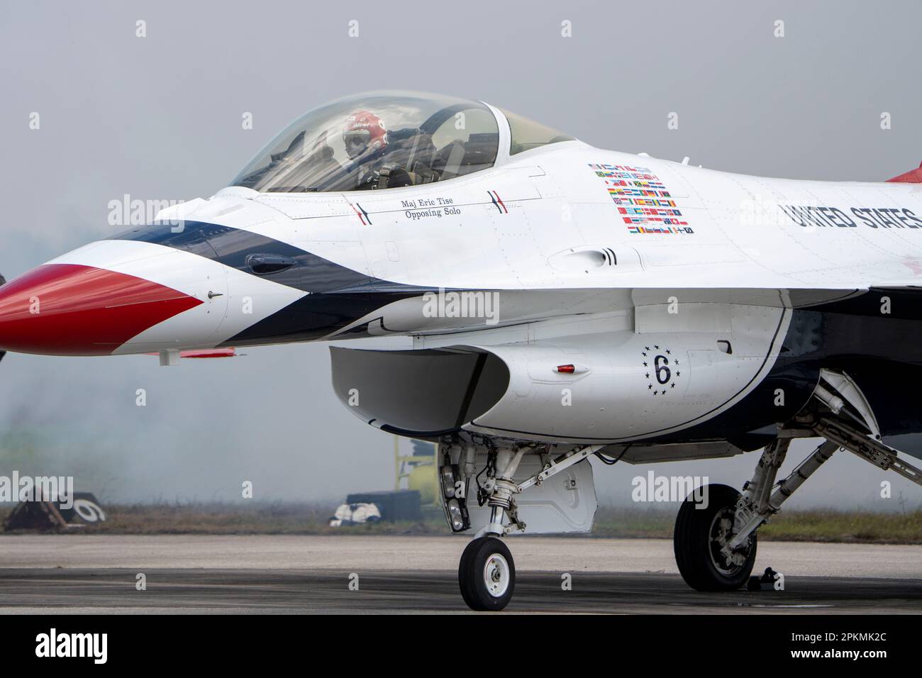 The United States Air Force Air Demonstration Squadron "Thunderbirds ...