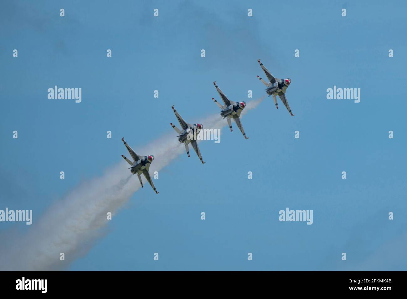 The United States Air Force Air Demonstration Squadron "Thunderbirds ...