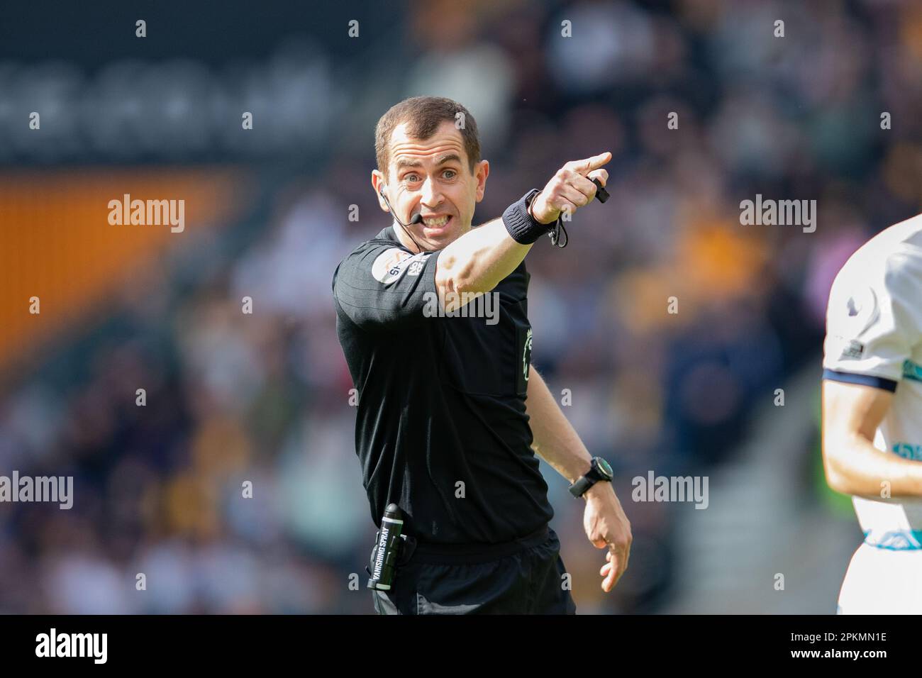 Referee peter bankes 2023 hi-res stock photography and images - Alamy