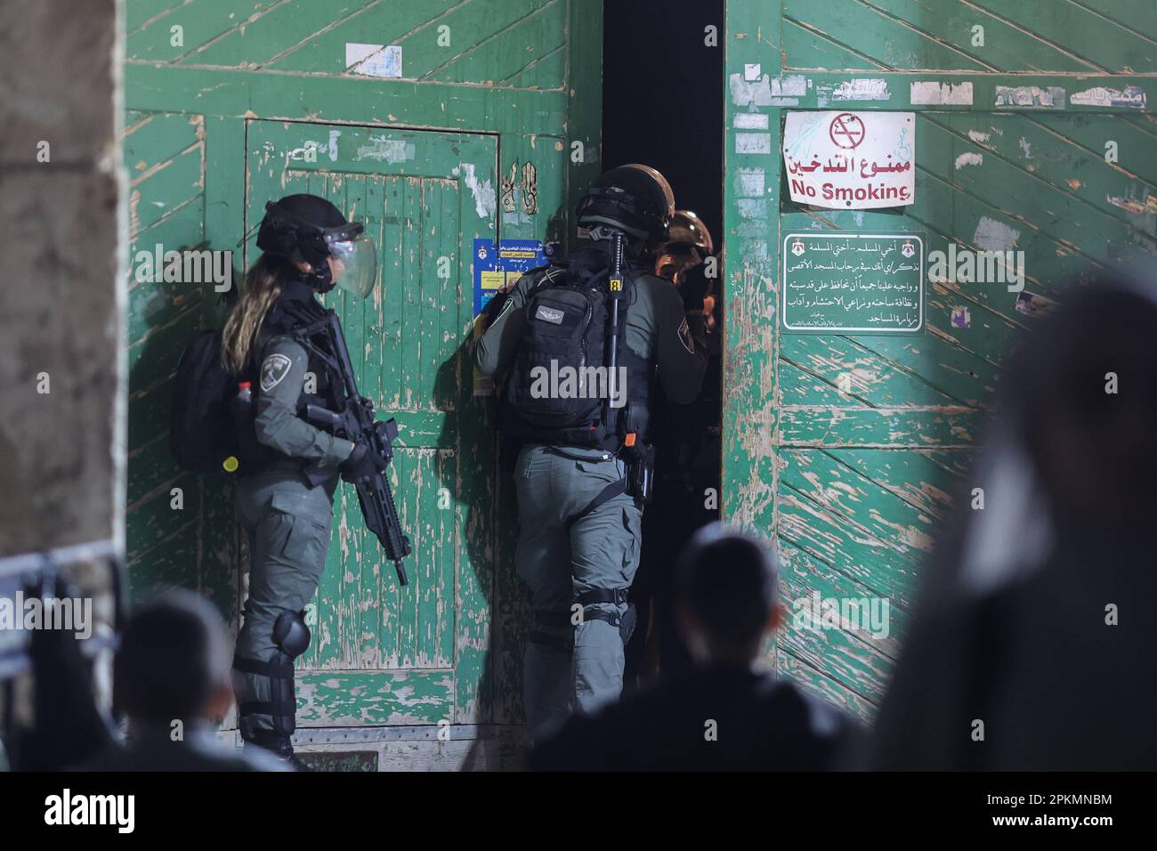 Jerusalem. 10th Apr, 2023. Israeli police are seen at the doors of the ...