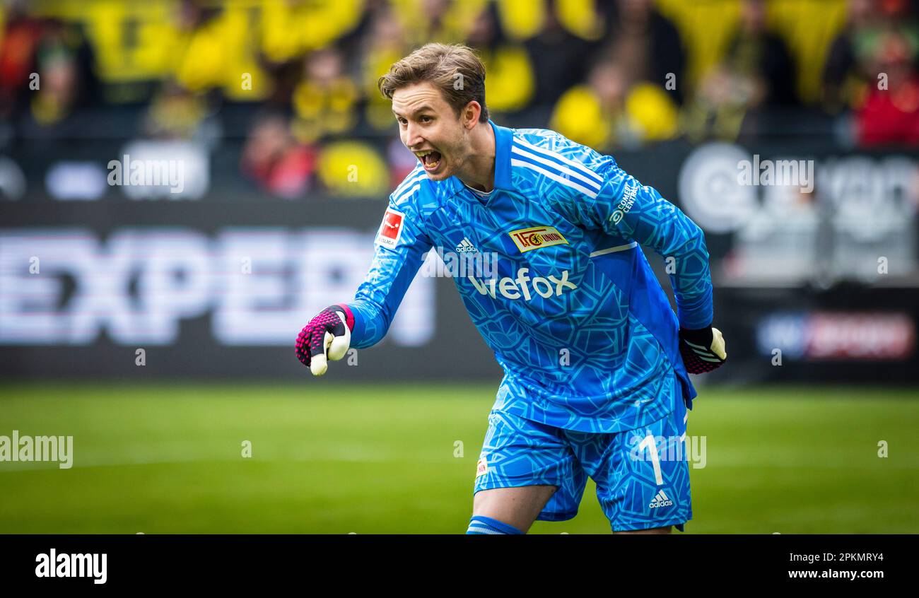 Dortmund, Germany. 8th Apr, 2023. Union's goalkeeper Frederik Rönnow ...