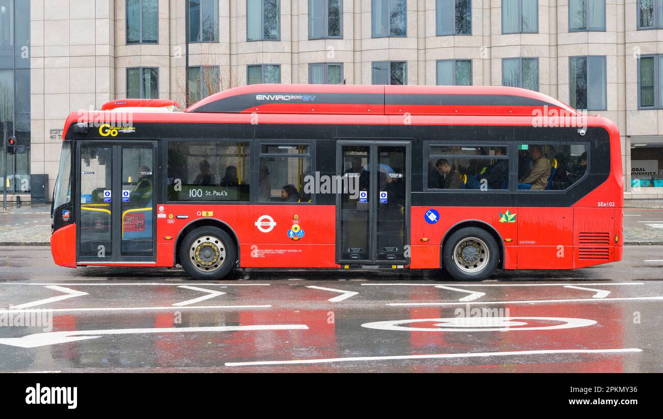 Byd bus london hi-res stock photography and images - Alamy