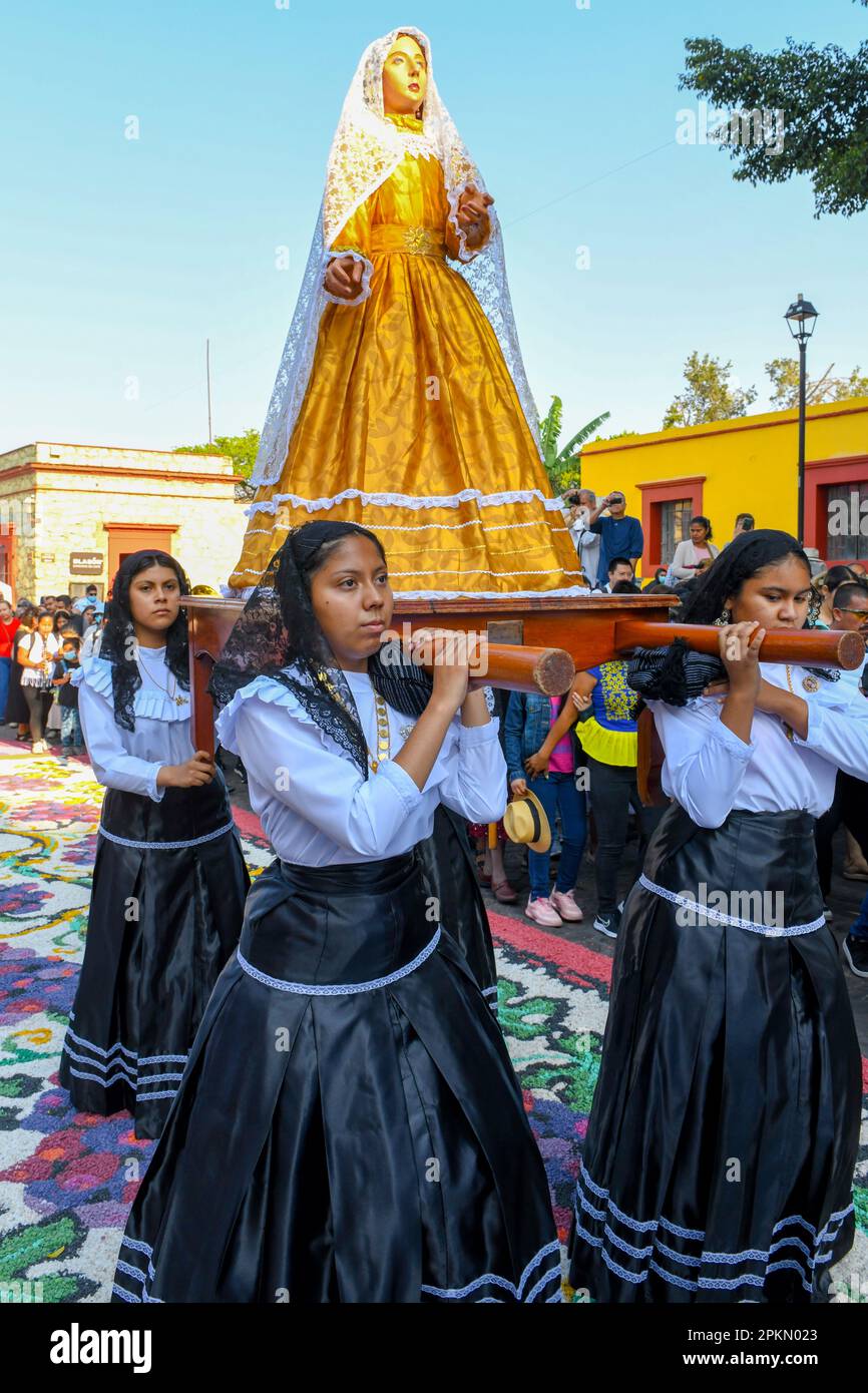 Easter mexico religious parade hi-res stock photography and images - Alamy