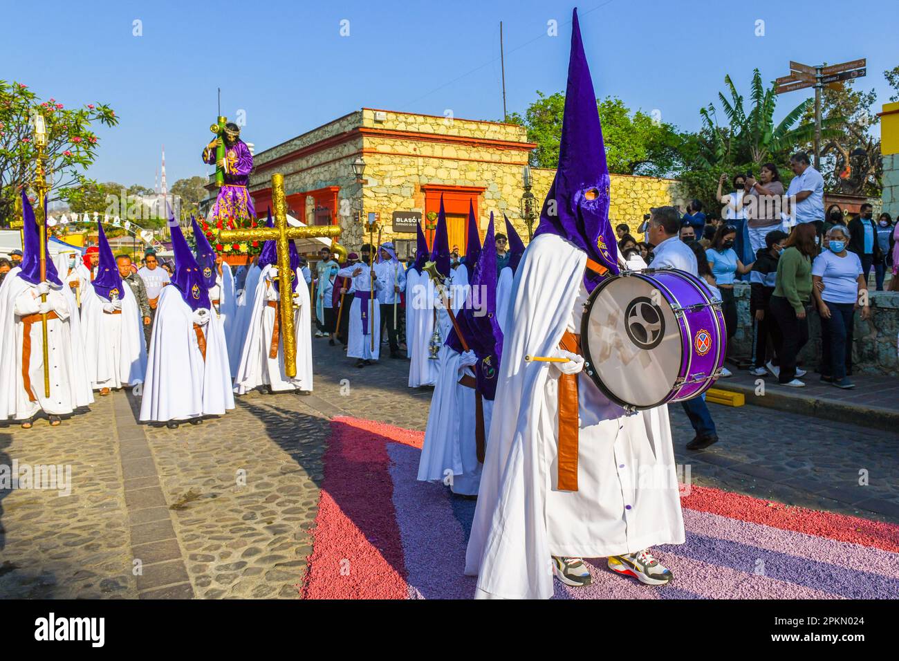 Easter mexico religious parade hi-res stock photography and images - Alamy
