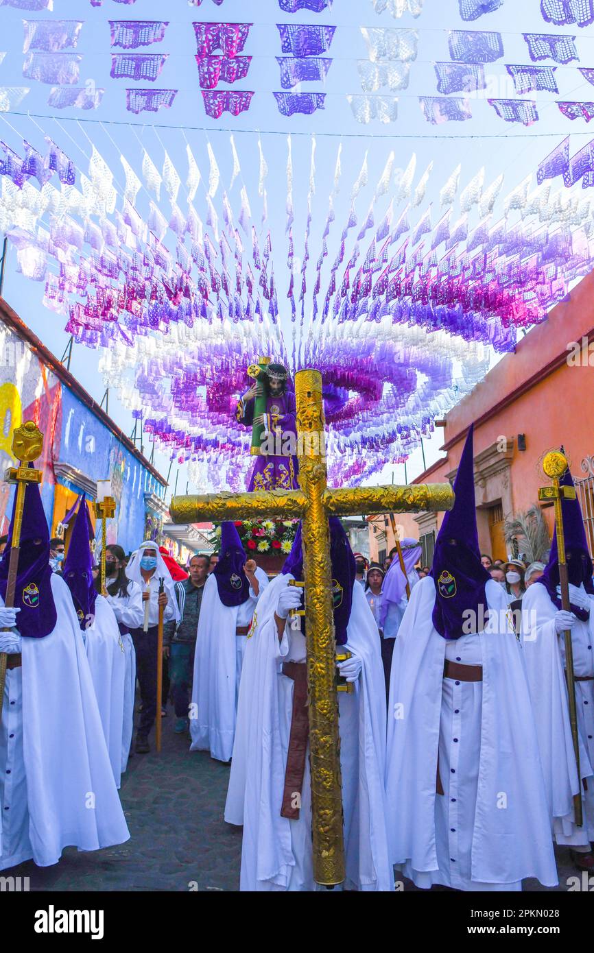 Easter mexico religious parade hi-res stock photography and images - Alamy