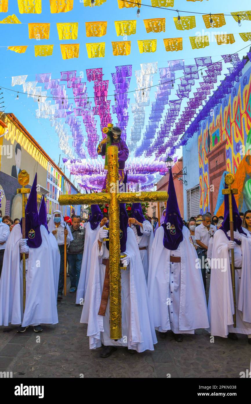 Easter mexico religious parade hi-res stock photography and images - Alamy