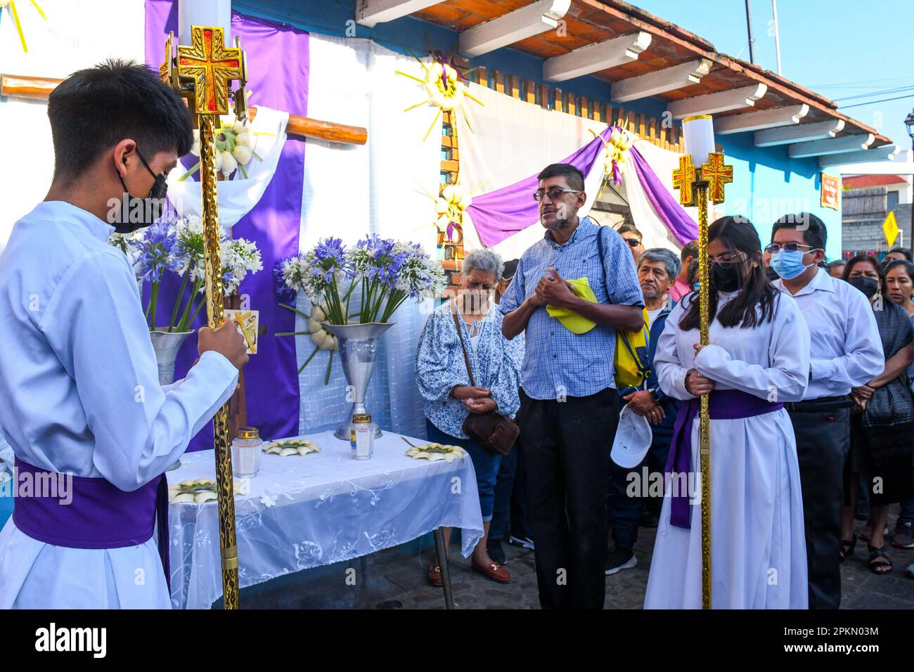 Easter mexico religious parade hi-res stock photography and images - Alamy