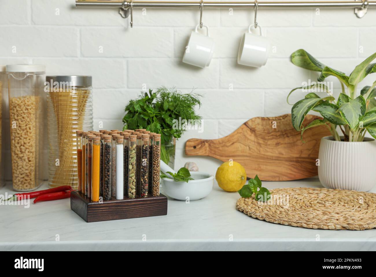 Spices on kitchen counter hi-res stock photography and images - Alamy