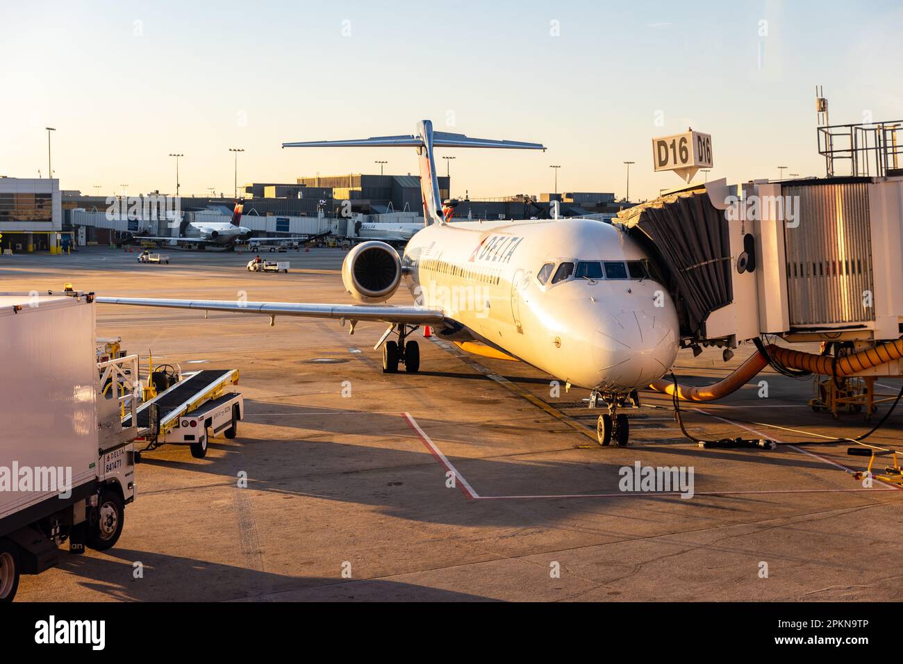 Delta plane gate hi-res stock photography and images - Alamy