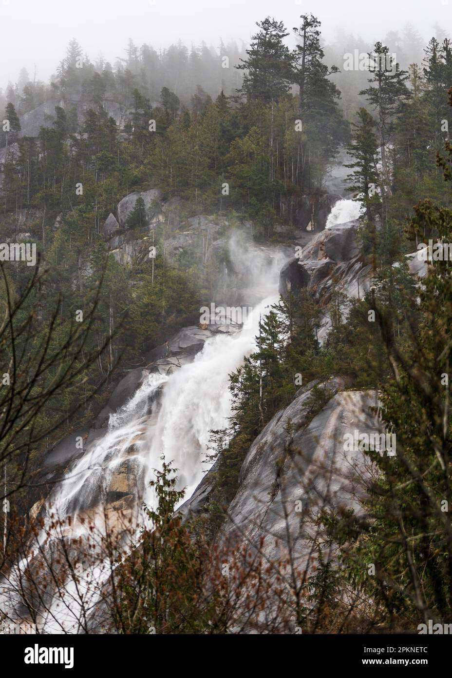 Shannon Falls is the third tallest waterfall in British Columbia and ...