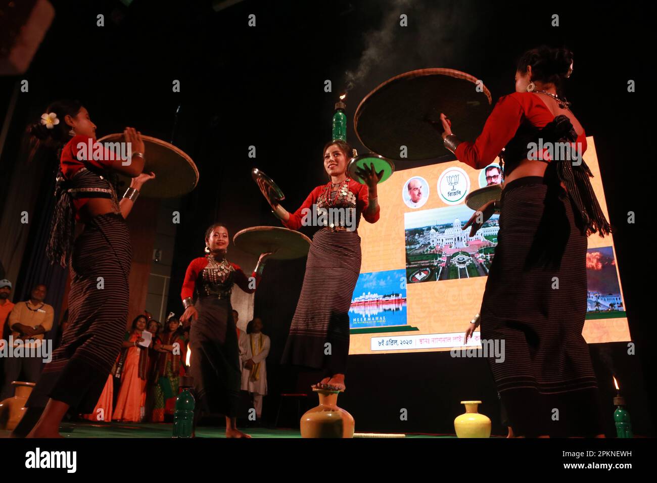 Kolkata, India. 08th Apr, 2023. Artist from Tripura perform Flock dance ...