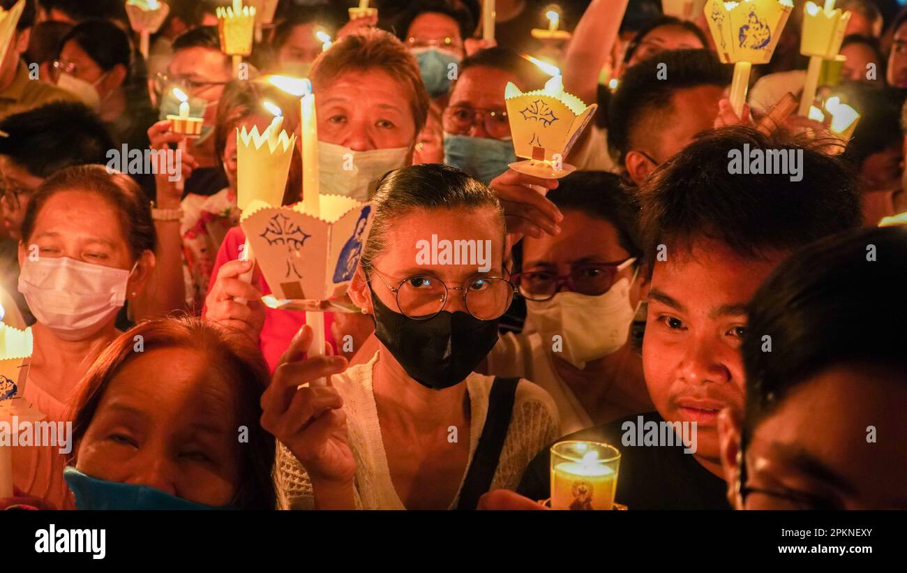 Quezon City, Philippines. 09th Apr, 2023. Filipino Catholic devotees ...