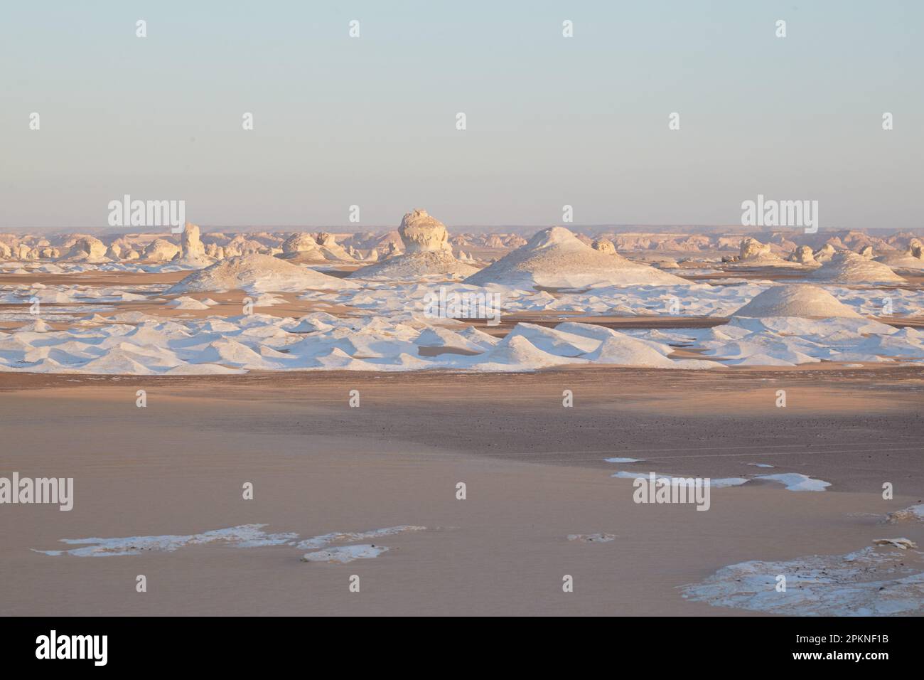 The Otherworldly White Desert Near Egypt's Bahariya Oasis Stock Photo - Alamy