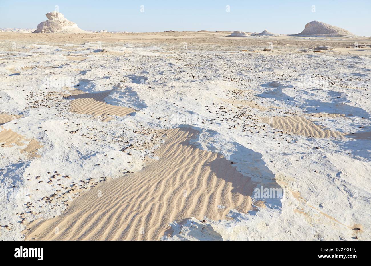 The Otherworldly White Desert Near Egypt's Bahariya Oasis Stock Photo - Alamy