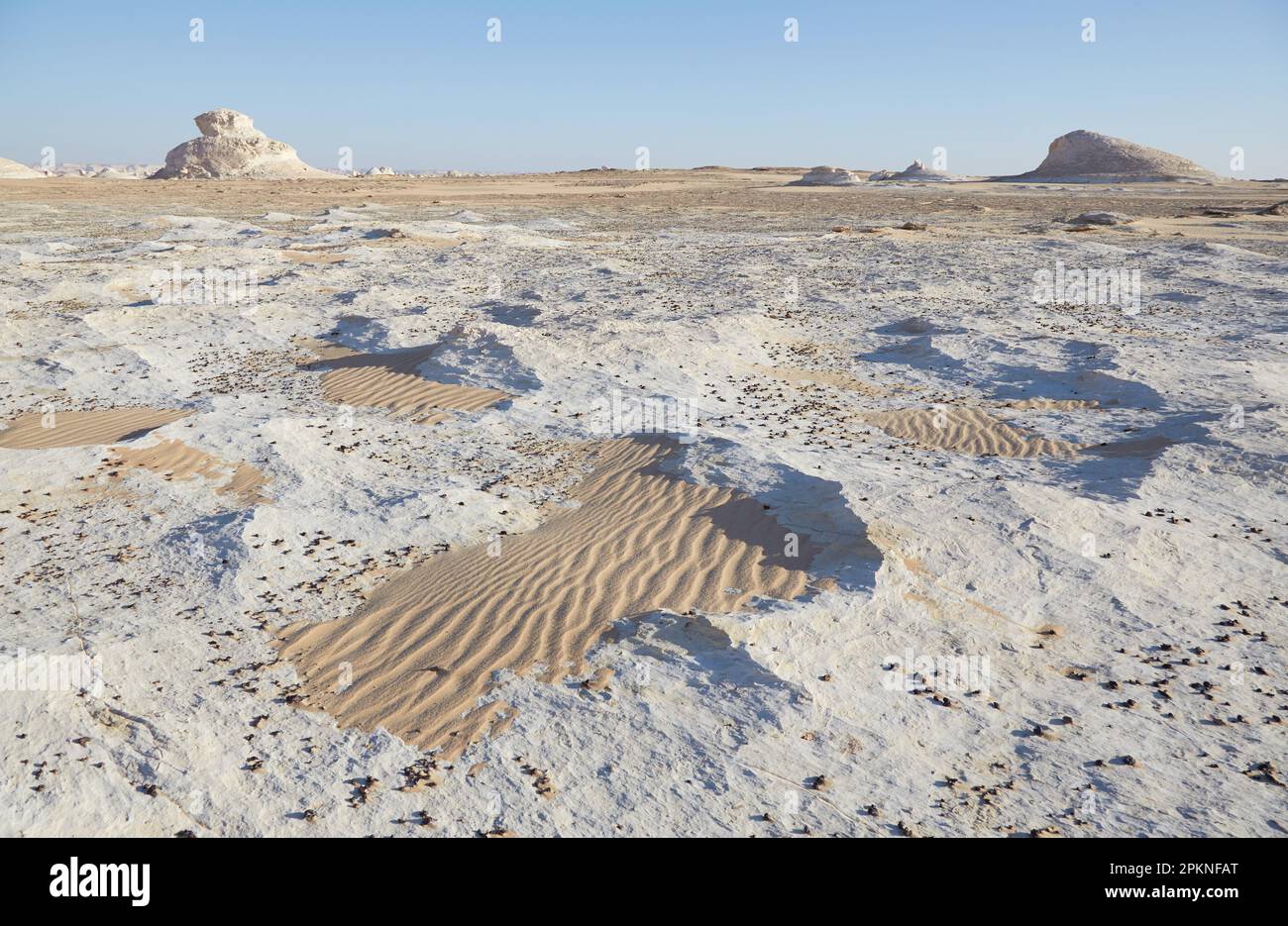The Otherworldly White Desert Near Egypt's Bahariya Oasis Stock Photo - Alamy