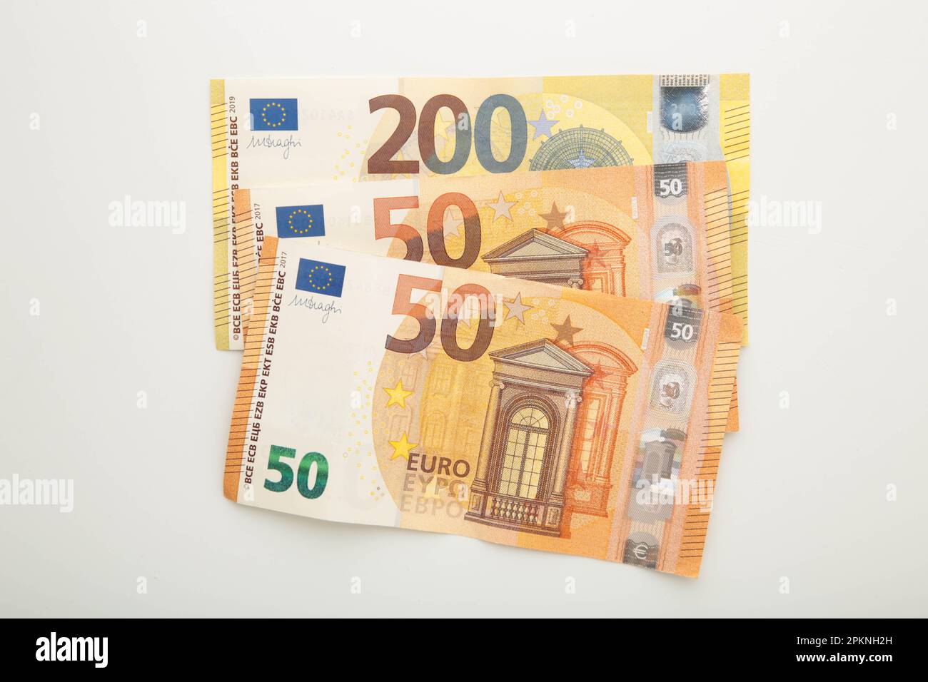 200 euro banknote on top hi-res stock photography and images - Alamy