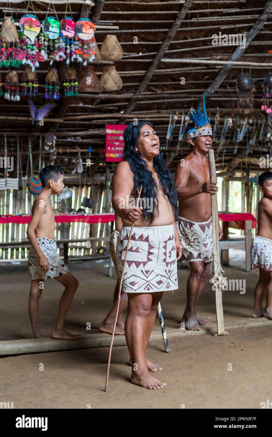 Indigenous tribe hi-res stock photography and images - Alamy