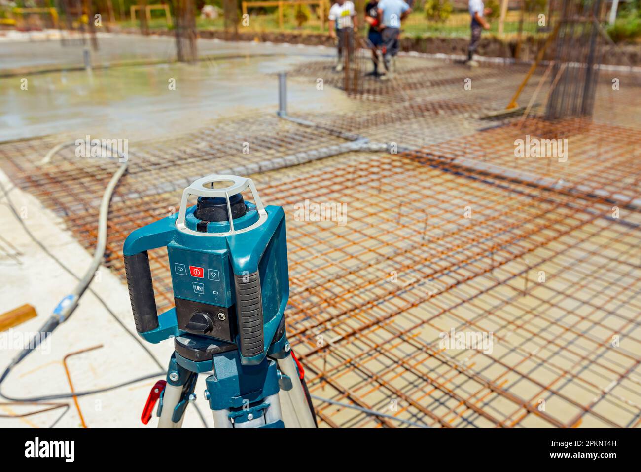 Total center device with laser for leveling other devices to level ...