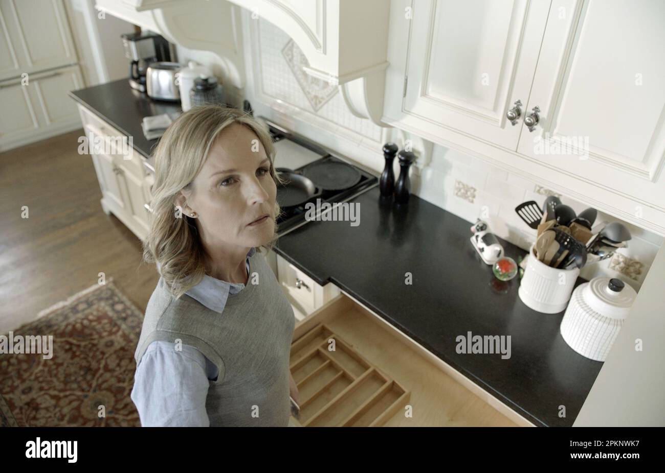 HELEN HUNT in I SEE YOU (2019), directed by ADAM RANDALL. Credit: HEAD GEAR FILMS / Album Stock ...