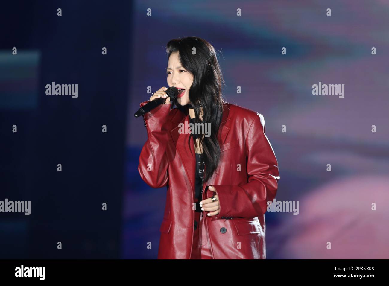 LIANYUNGANG, CHINA - APRIL 8, 2023 - Singer Tan Weiwei (Sitar tan ...