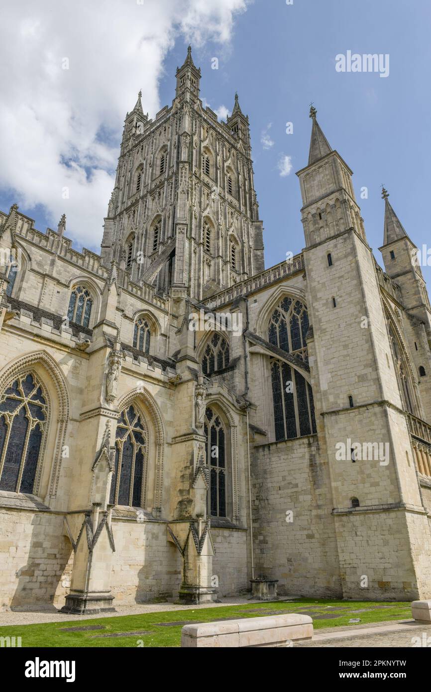 Gloucester cathedral gothic architecture hi-res stock photography and ...