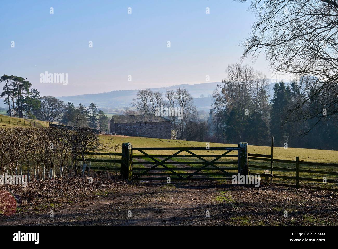 Landscape southern england hi-res stock photography and images - Alamy