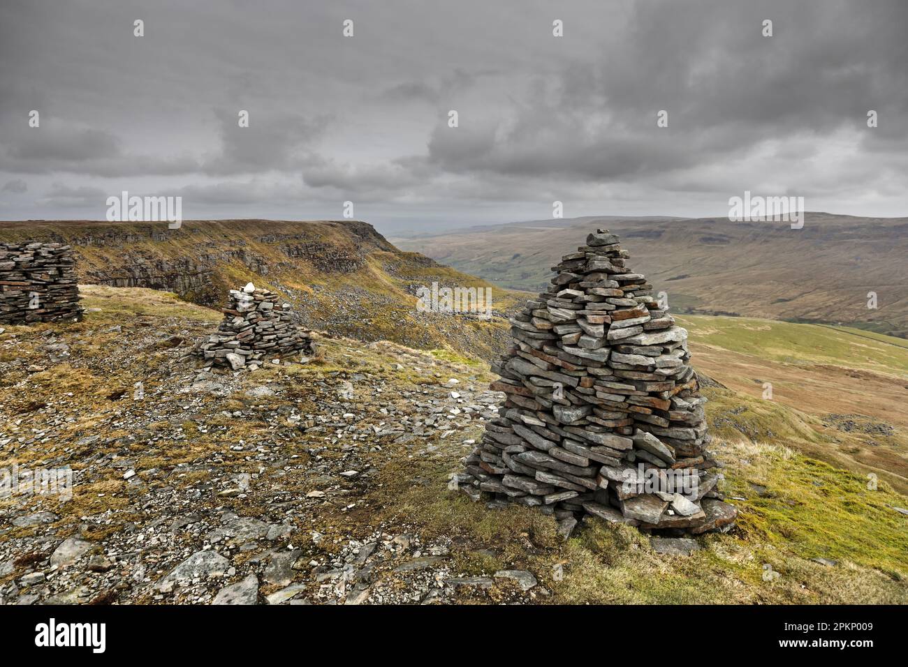 Cairns on High White Scar with the view along the scars towards the Nab ...